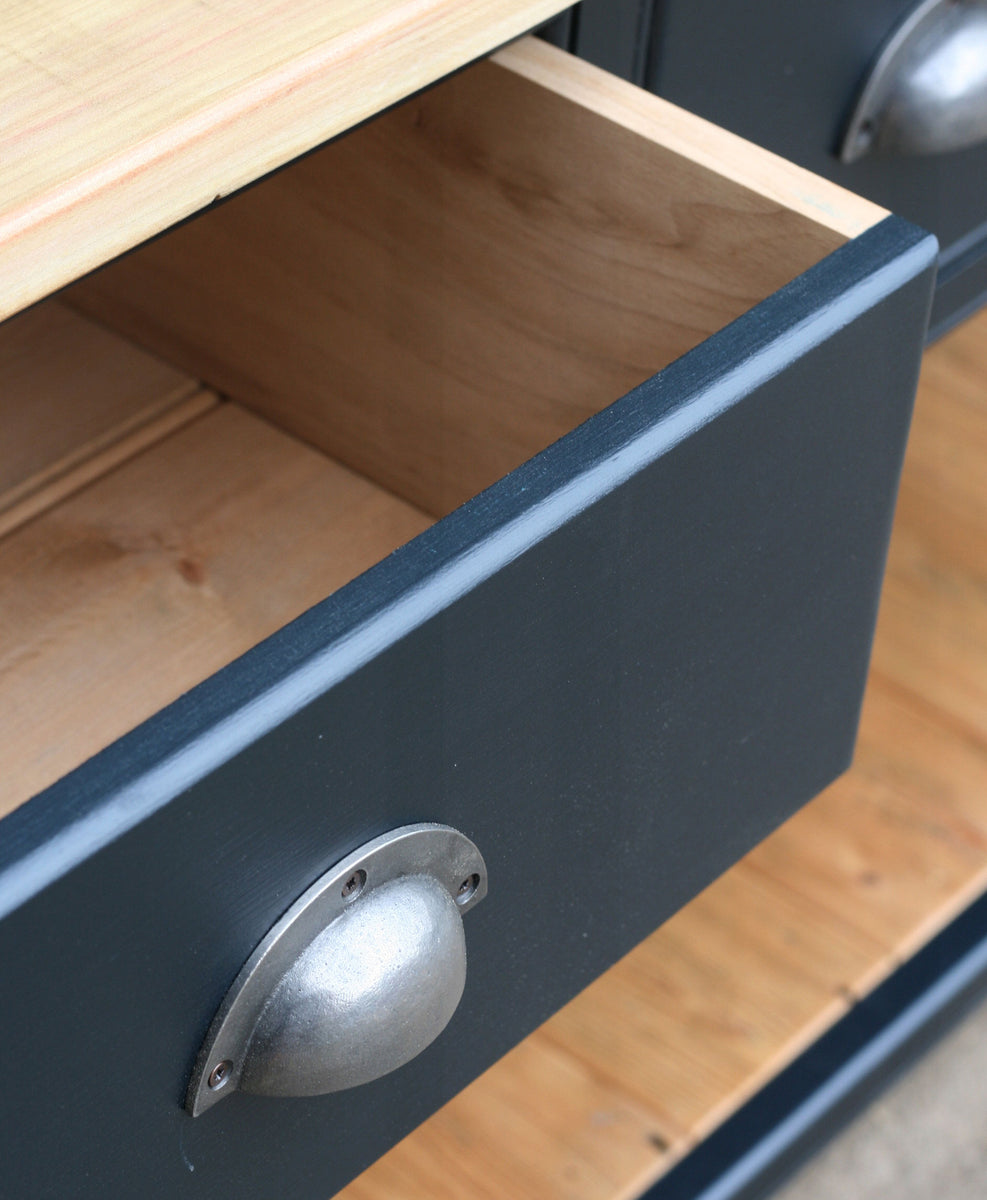 Pot board side table – Stewart Long Interiors